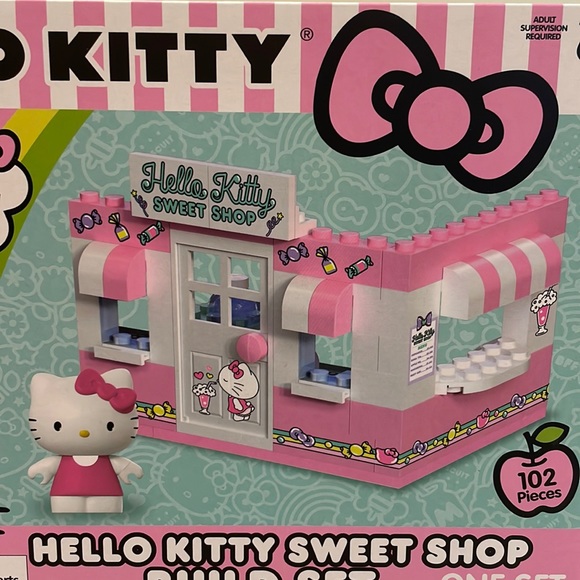 Hello Kitty | Toys | New Hello Kitty Sweet Shop Build Set | Poshmark